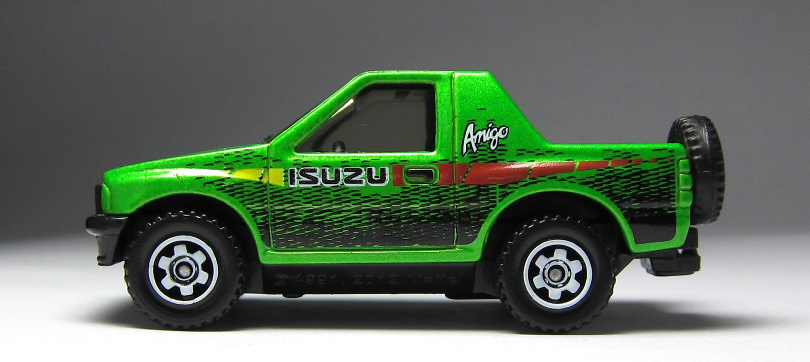 First Look: Re-tooled Matchbox Isuzu Amigo… – theLamleyGroup