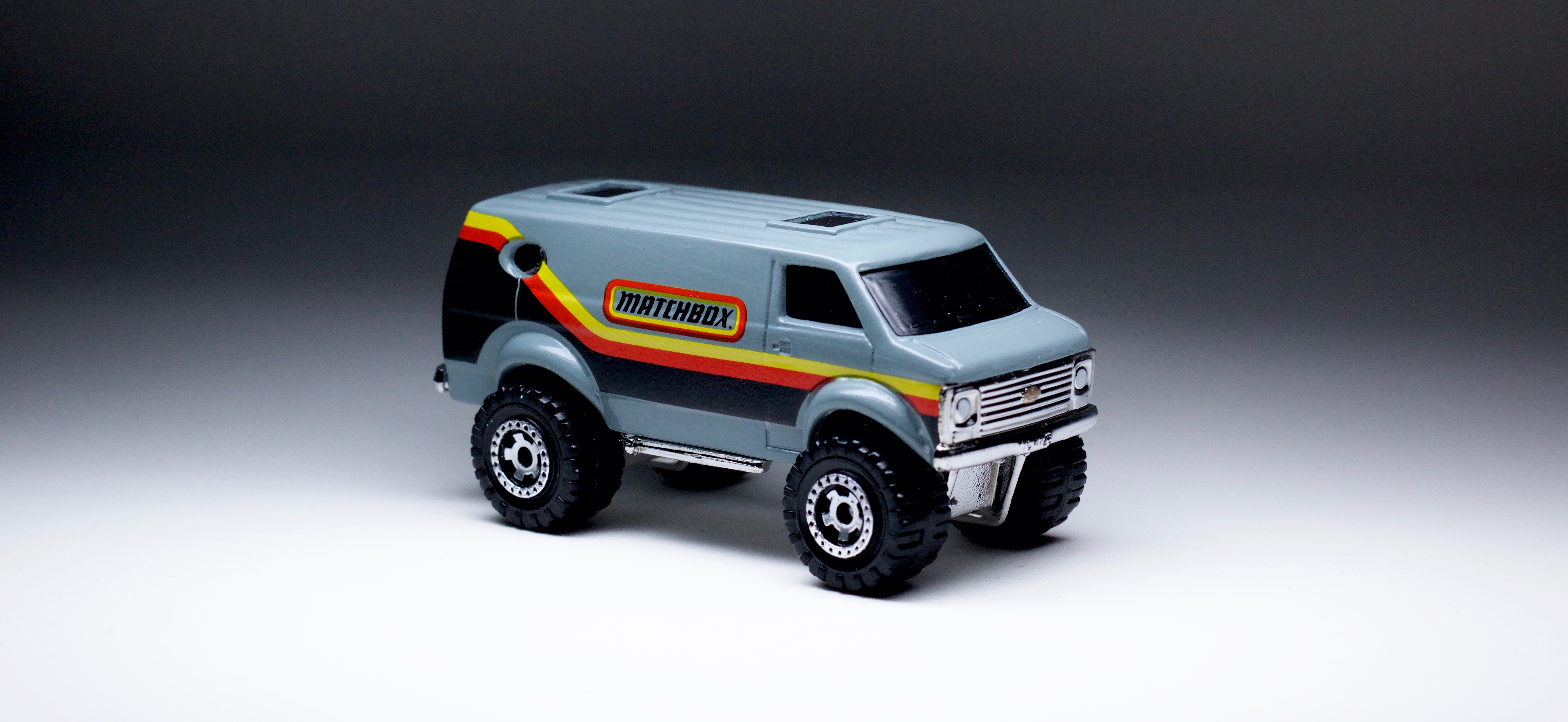 The Lamley Daily: 2006 Matchbox Superfast 4×4 Chevy Van – LamleyGroup