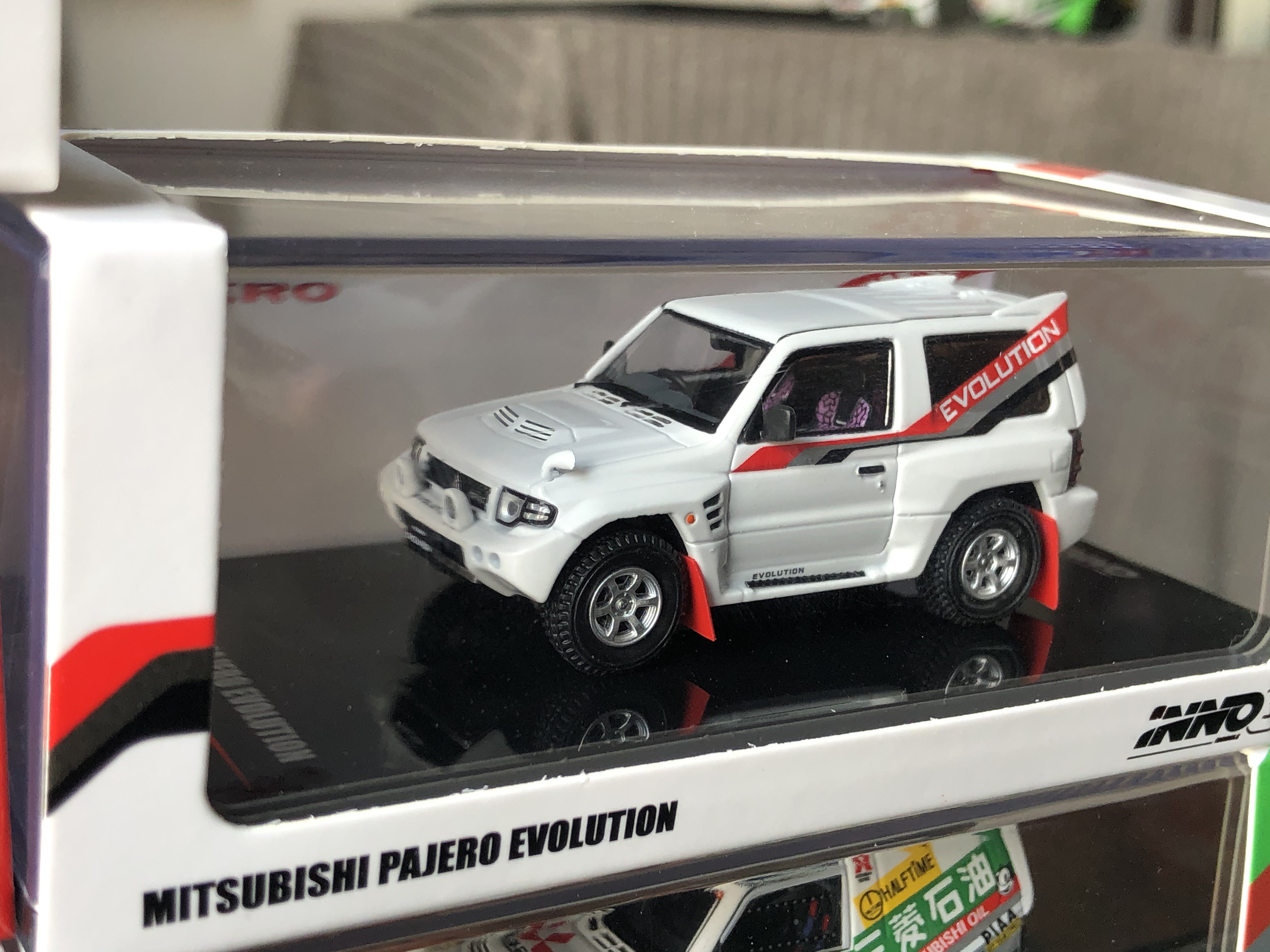 Parcel of the day : Inno64 with Pajero’s and MCE models – LamleyGroup