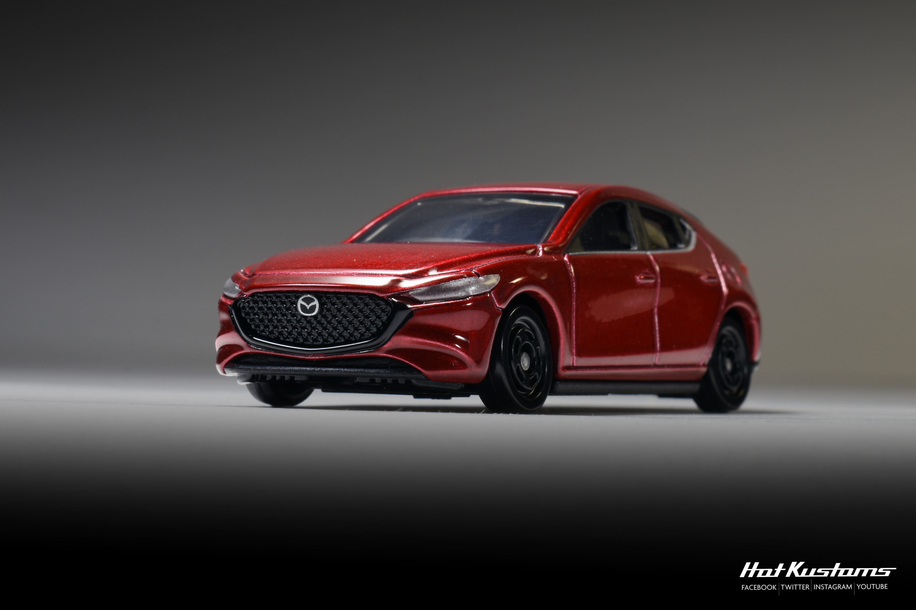 Tomica Compact Daihatsu Rocky And Mazda 3 Family Hatch – LamleyGroup